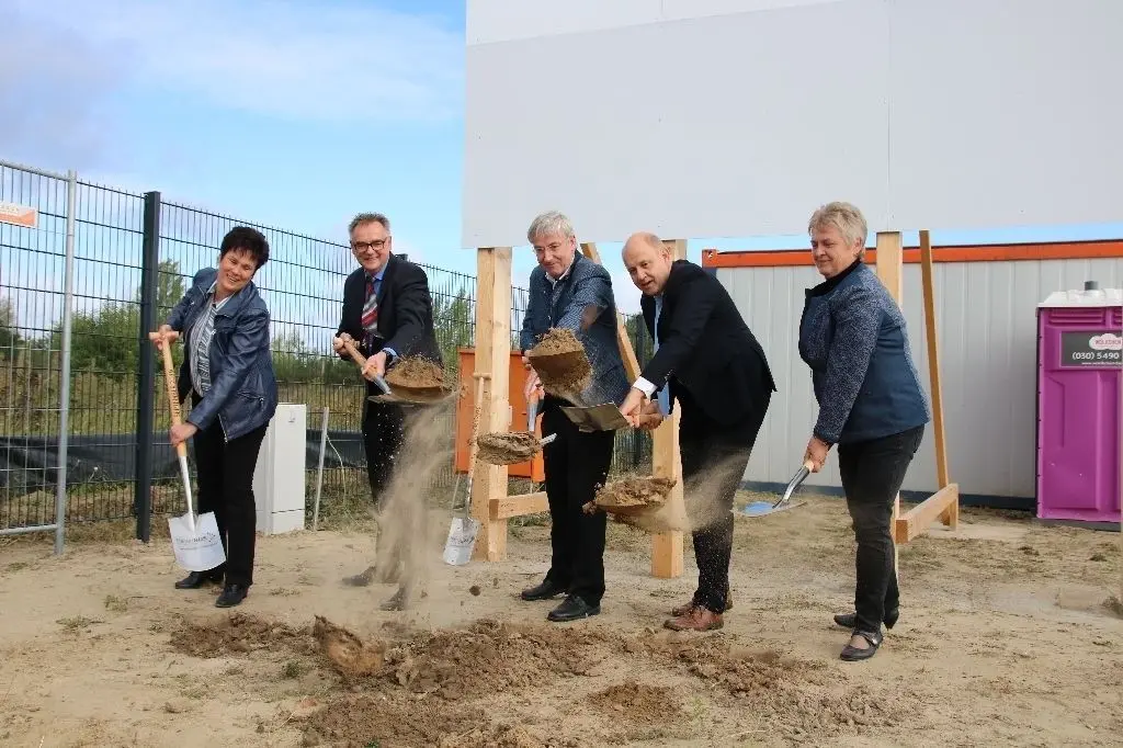 Spatenstich: Neuer Betriebshof für Havelbus in Falkensee | moz.de