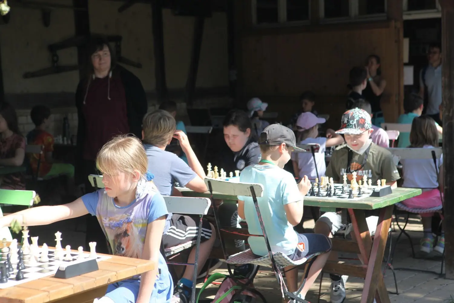 Preisverleihung: Peter Harbach von Motor Eberswalde ist ...