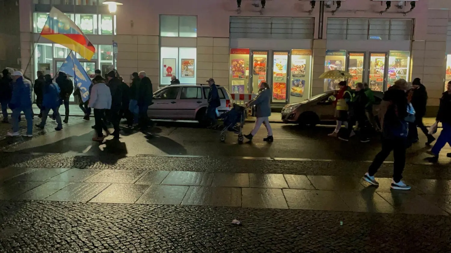 Demo in Frankfurt (Oder): Montag der Unzufriedenen – Zahl der ...