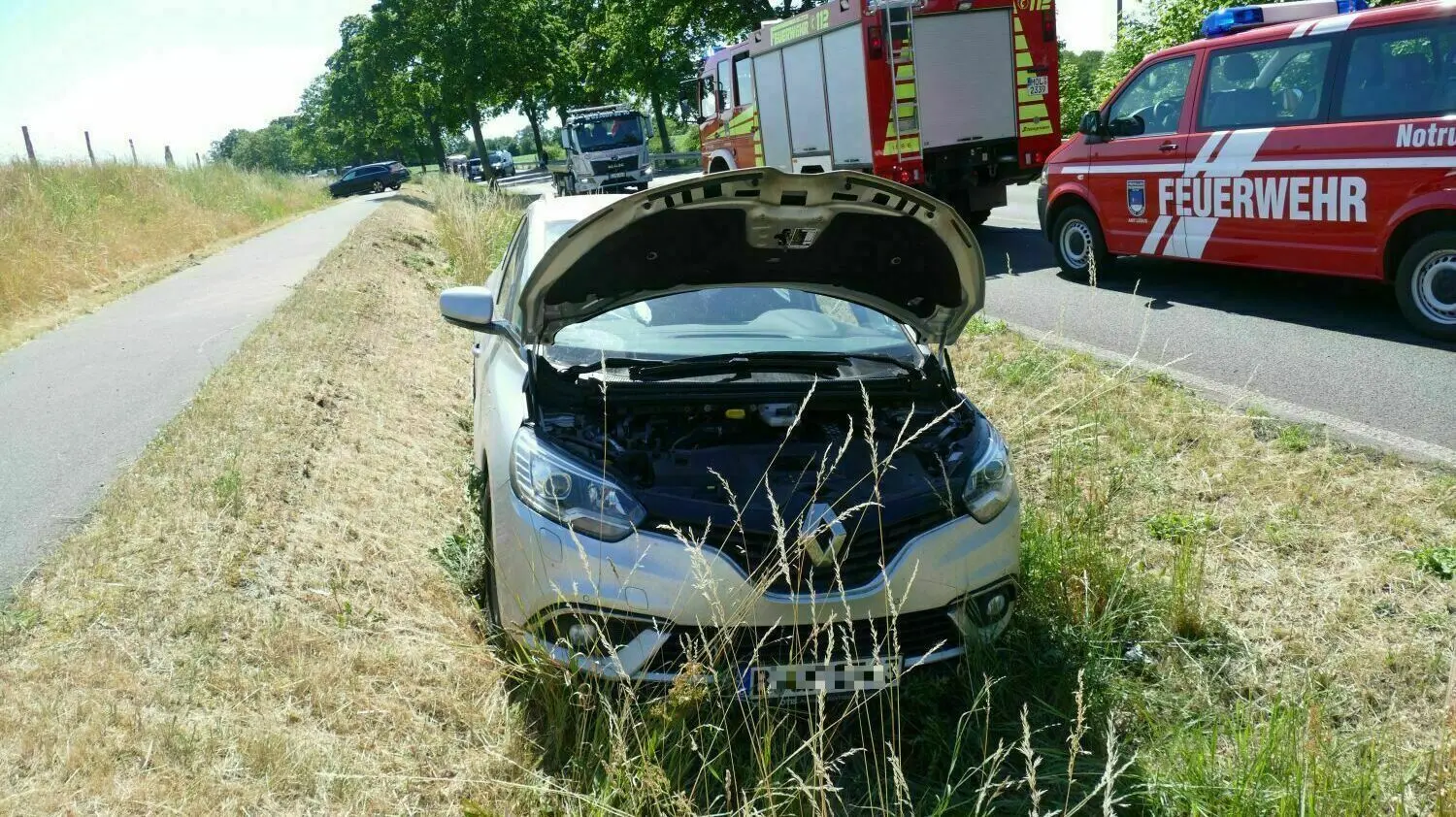 Schwerer Unfall in MOL: Crash mit mehreren Pkw bei Lebus – Auto fährt ...