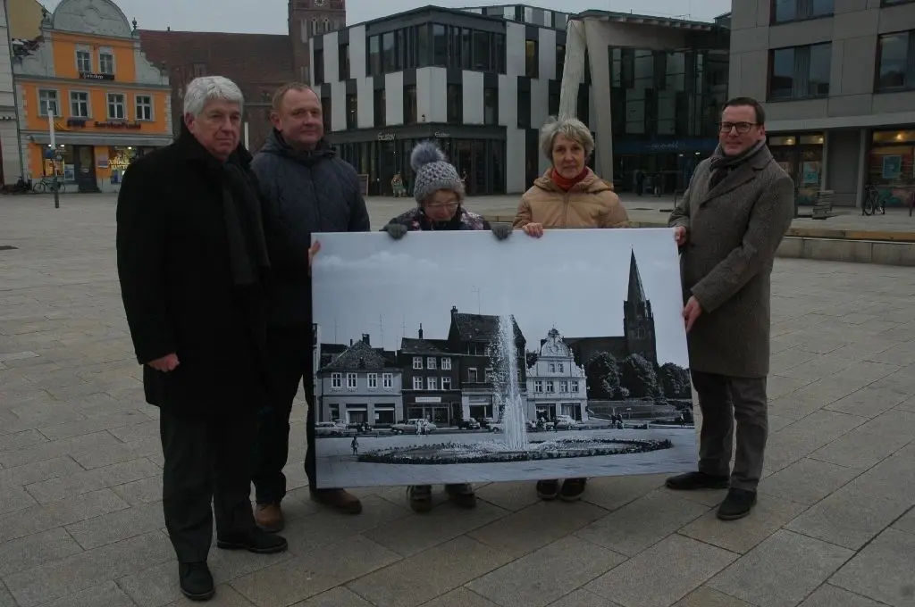 Wahlkampf: Vorstoß für einen Springbrunnen | moz.de
