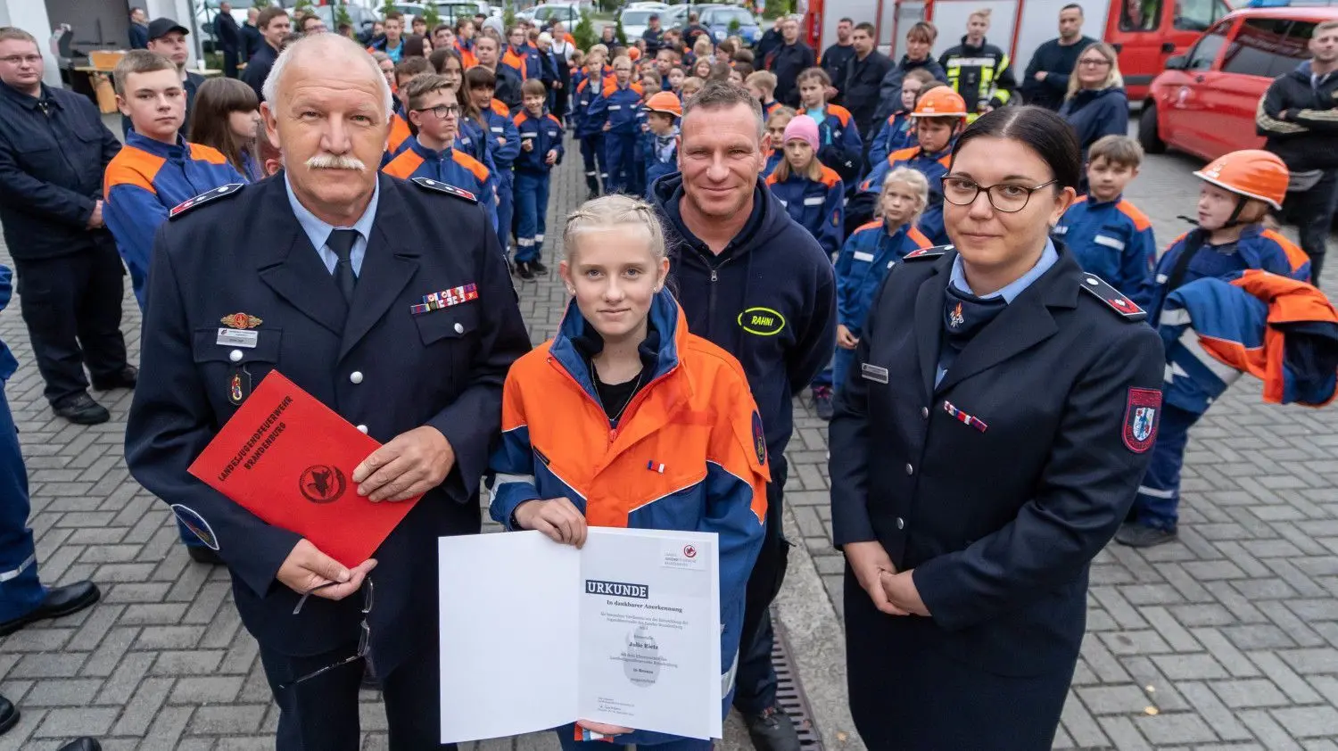 Feuerwehr in der Uckermark: Eine besondere Auszeichnung für eine junge ...