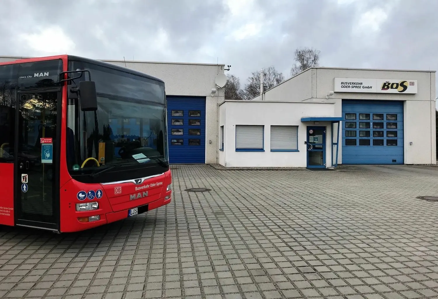Bus in Oder-Spree: Schnellbuslinie von Beeskow nach Eisenhüttenstadt ...