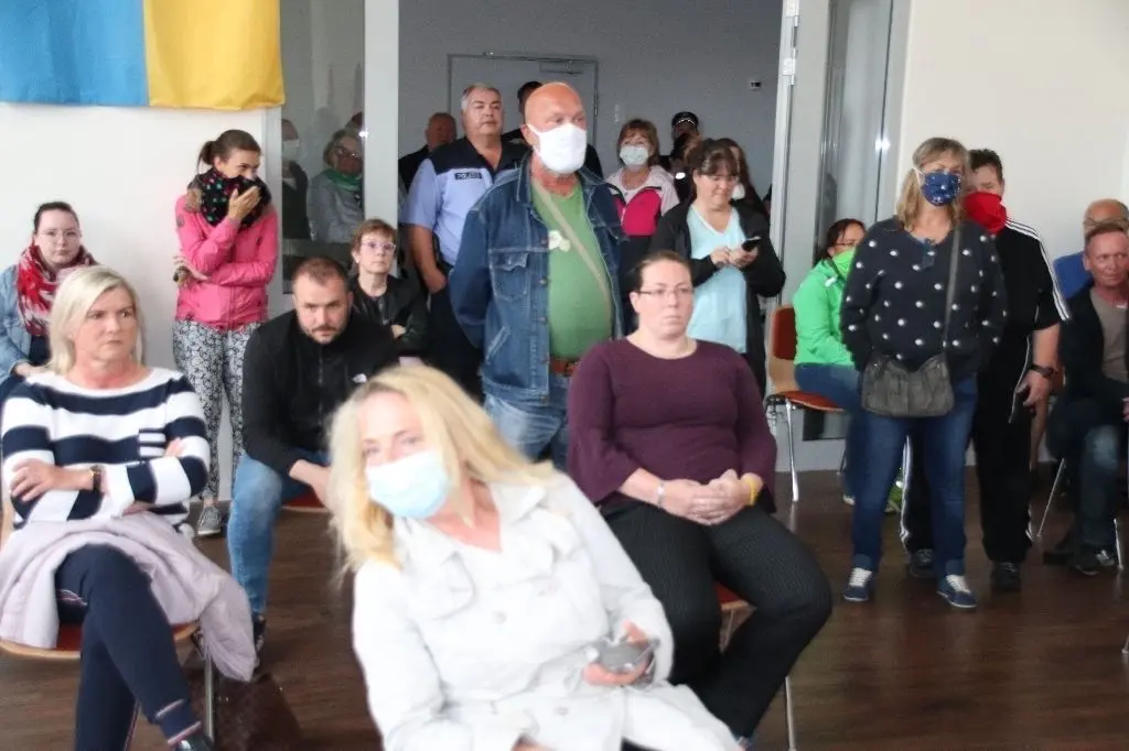 Geschasster Amtsdirektor: Petition in Brieskow-Finkenheerd bleibt ...