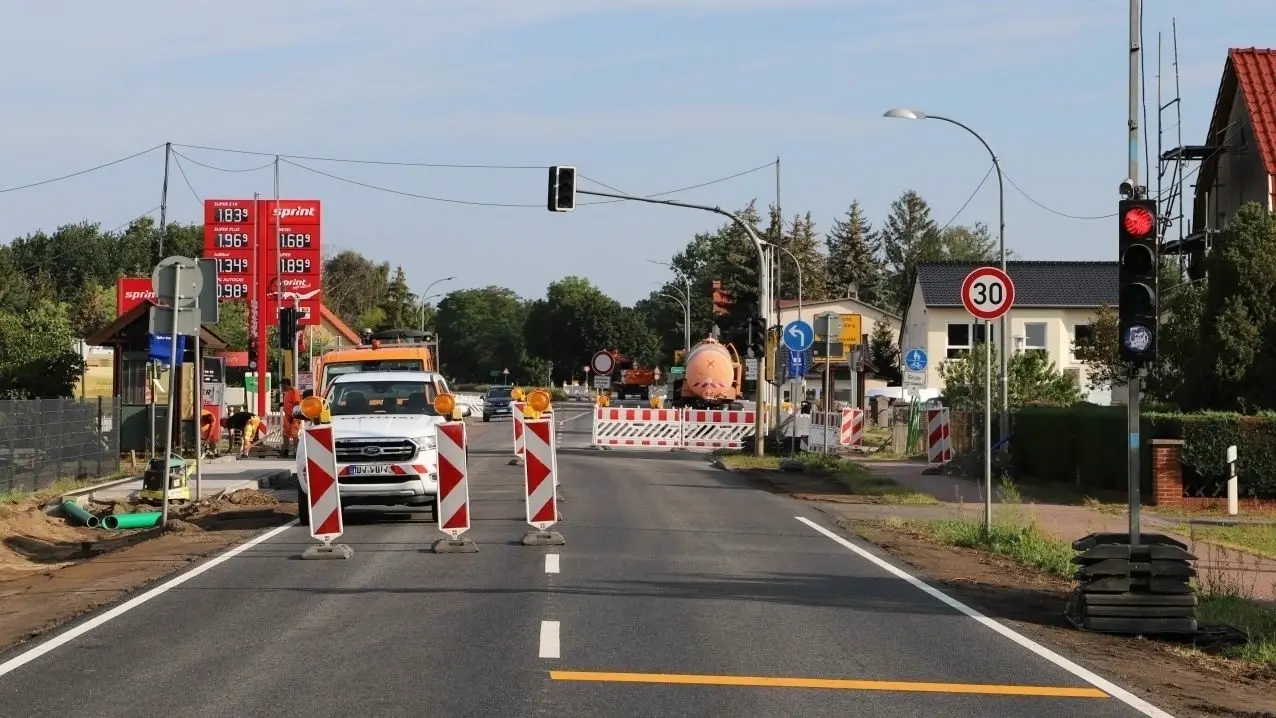 B96 Baustelle Sperrung Zwischen Oranienburg Und Löwenberg So Gehen