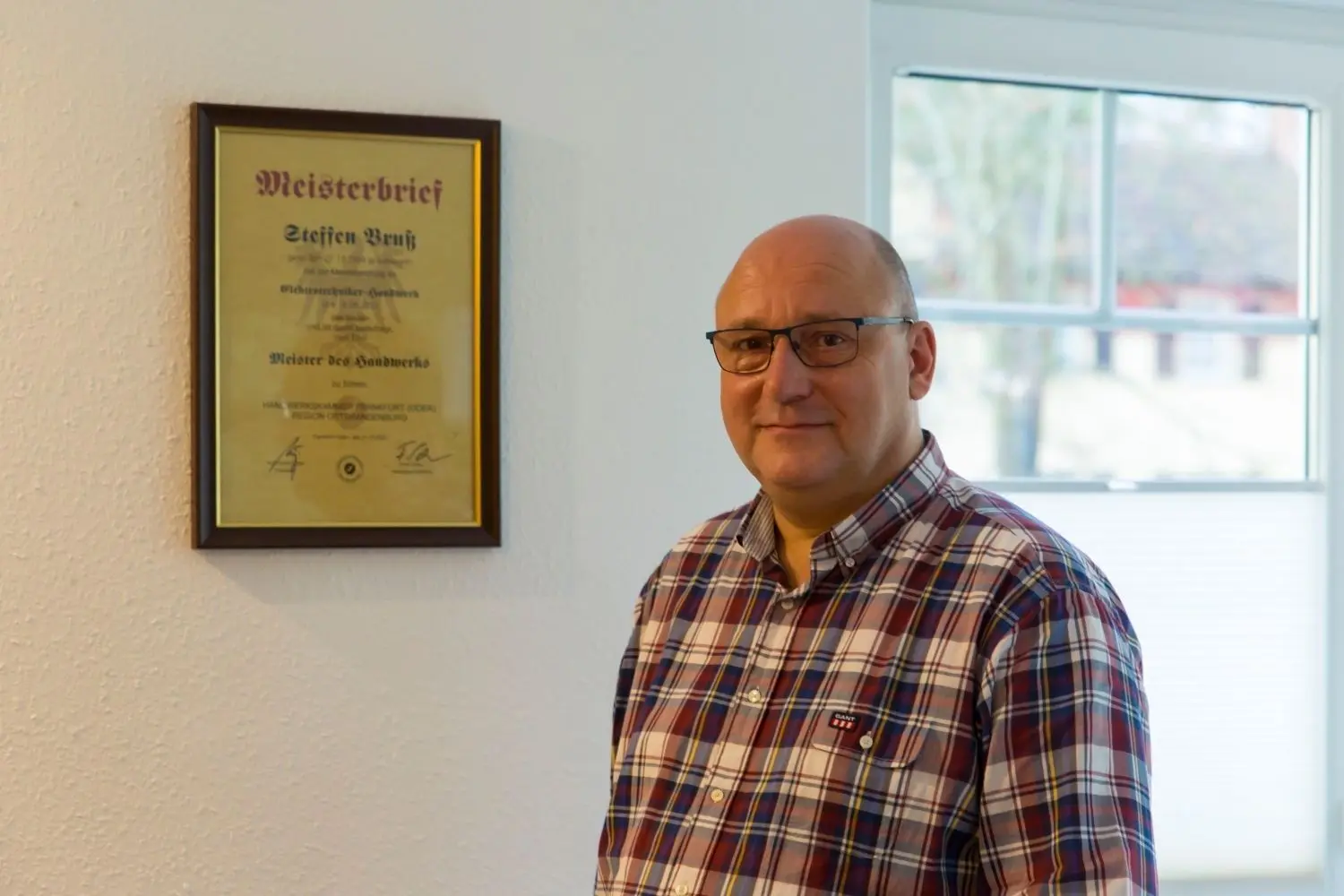 Handwerk in Bad Saarow: Warum ein Elektrotechniker mit 59 noch als ...