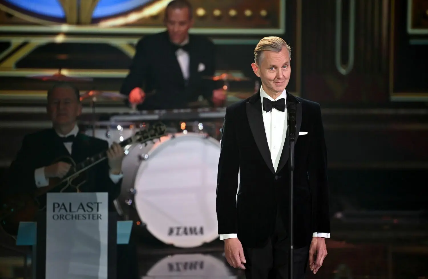 Max Raabe und das Palastorchester: Der Sänger über sein Album „Wer hat ...