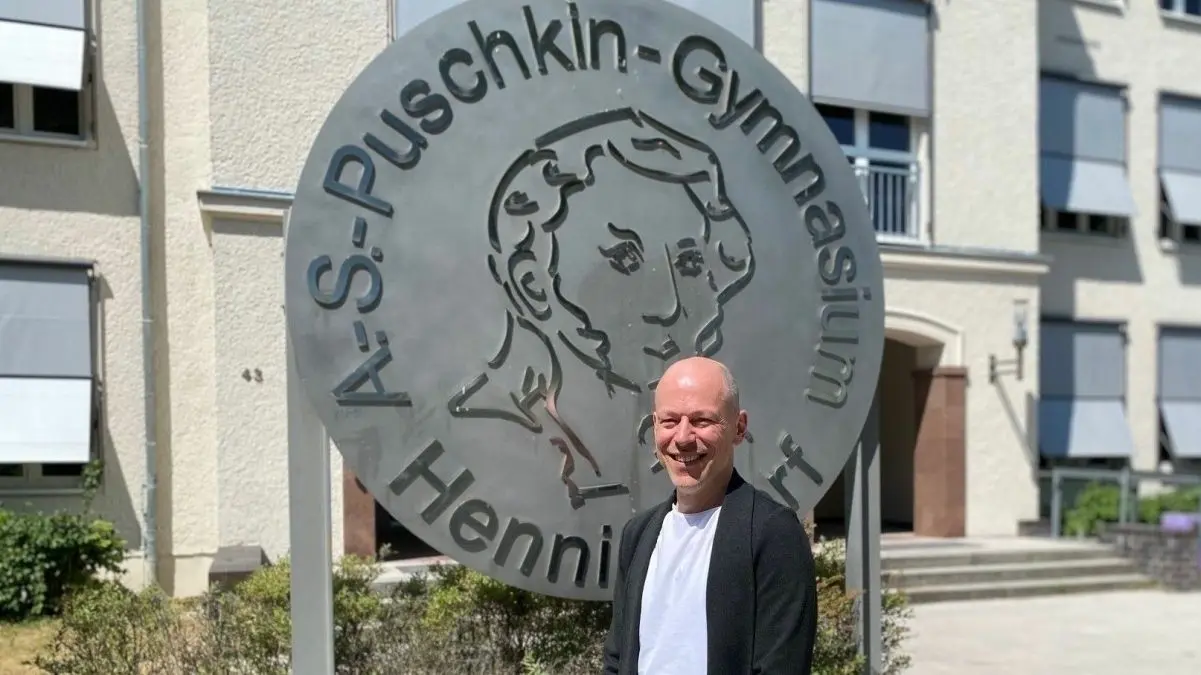 Schule in Hennigsdorf: Puschkin-Gymnasium hat neuen Rektor – was er ...