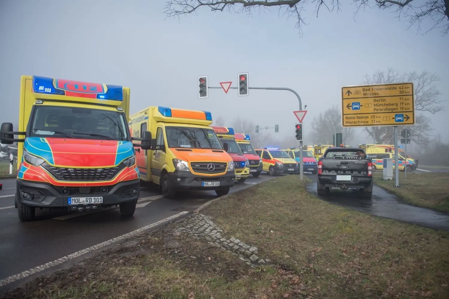 Sperrung in Seelow: B1 nach schwerem Unfall teilweise gesperrt – B167 wieder frei | moz.de