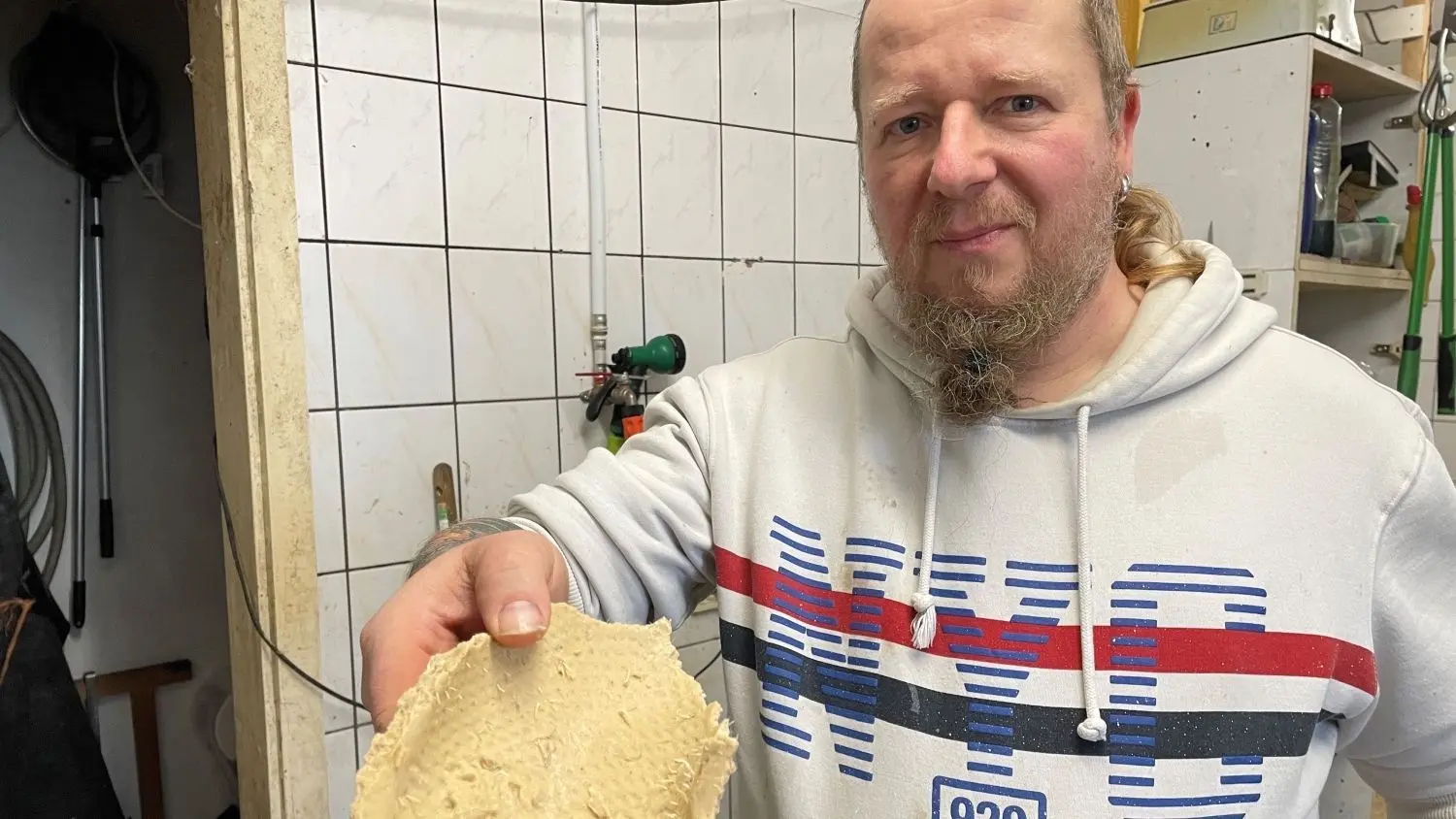 Handwerk bei Wriezen: Hühner rupfen – Neulewiner holt den Hahn aus den ...