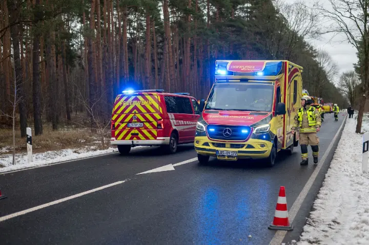 Tödlicher Unfall bei Biesenthal: Auto kollidiert mit Wildschwein – Fahrer stirbt | moz.de